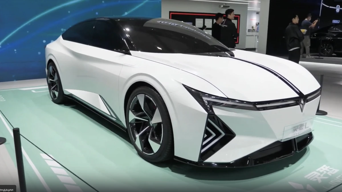 Компания Honda презентовала свой первый электромобиль Lingxi L EV ...