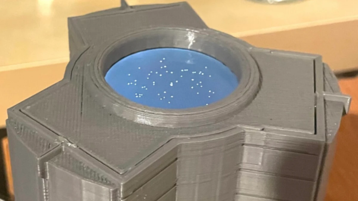 Инженер суперкомпьютера Фентон уменьшил Cray C90 до размеров наручных ...